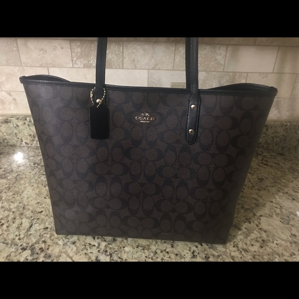 Coach Signature Monogram Tote - Gem